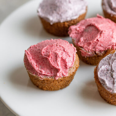 How to Make Naturally-Colored Frosting - Plant Based Juniors