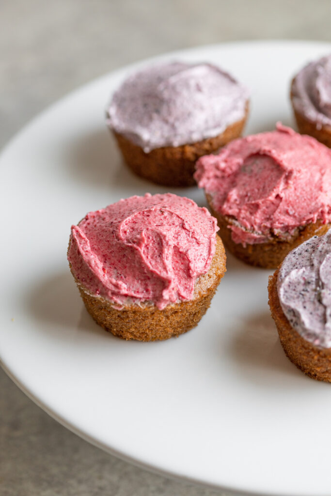 How to Make Naturally-Colored Frosting - Plant Based Juniors